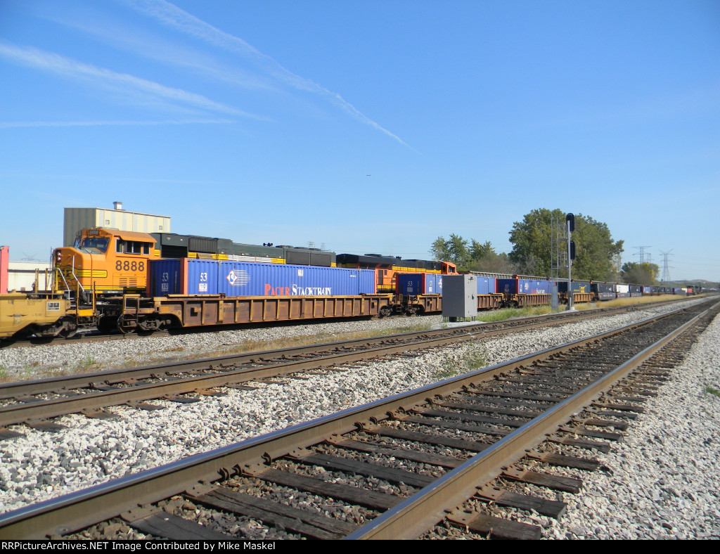 BNSF 8888